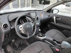 Pelēks Nissan Qashqai 2009 Viļņa, ar dzinēja tilpumu 2.00 L un nobraukumu 358 tūkst. km par 3500 €, foto 7 vietnē AUTOMOTO.COM.LV