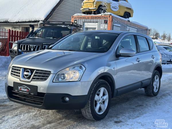 Grey Nissan Qashqai 2009 in Pabrade, with an engine capacity of 2.00 L and mileage of 207 thousand km for 4850 €, photo 1 on AUTOMOTO.COM.LV