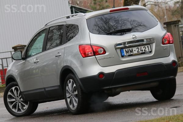 Pelēks Nissan Qashqai 2009 Rīga, ar dzinēja tilpumu 2.00 L un nobraukumu 0 tūkst. km par 3990 €, foto 3 vietnē AUTOMOTO.COM.LV