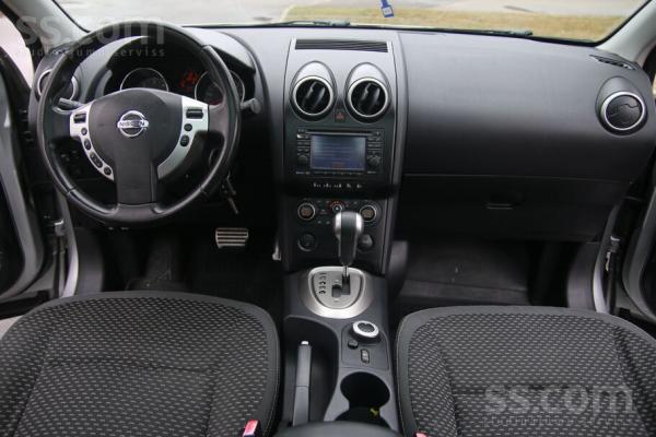 Grey Nissan Qashqai 2009 in Riga, with an engine capacity of 2.00 L and mileage of 0 thousand km for 3990 €, photo 9 on AUTOMOTO.COM.LV