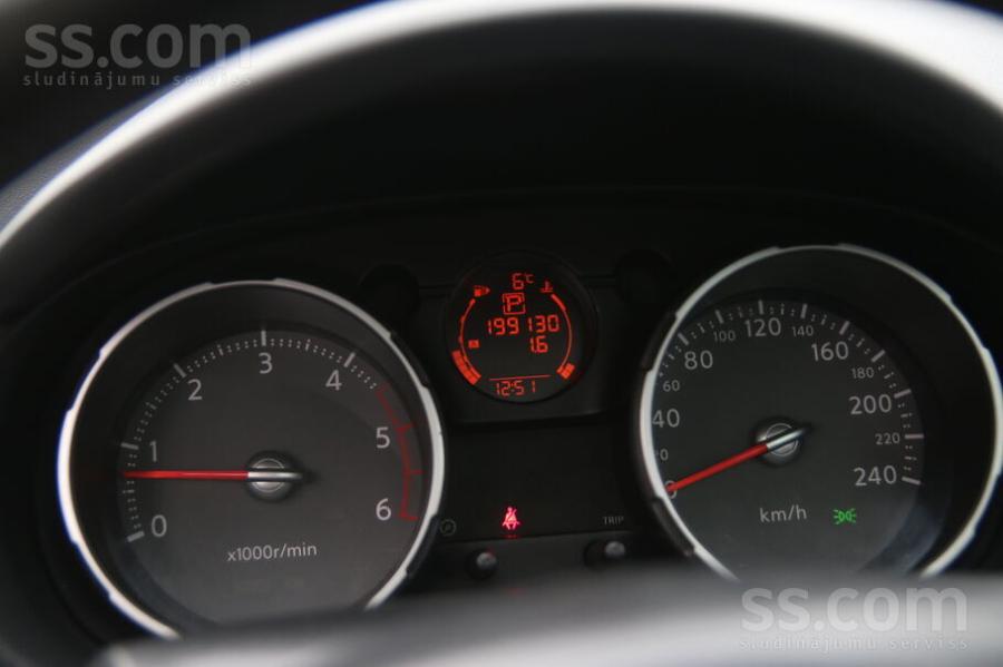 Pelēks Nissan Qashqai 2009 Rīga, ar dzinēja tilpumu 2.00 L un nobraukumu 0 tūkst. km par 3990 €, foto 18 vietnē AUTOMOTO.COM.LV