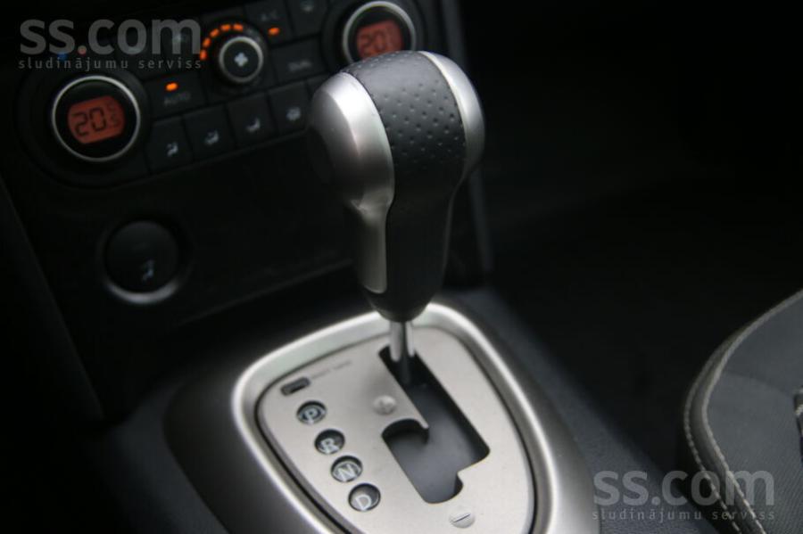 Pelēks Nissan Qashqai 2009 Rīga, ar dzinēja tilpumu 2.00 L un nobraukumu 0 tūkst. km par 3990 €, foto 20 vietnē AUTOMOTO.COM.LV
