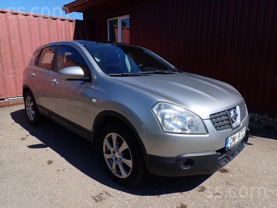 Pelēks Nissan Qashqai 2009 Liepāja, ar dzinēja tilpumu 2.00 L un nobraukumu 321 tūkst. km par 2950 €, foto 1 vietnē AUTOMOTO.COM.LV