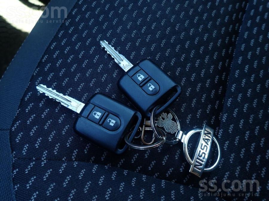 Pelēks Nissan Qashqai 2009 Liepāja, ar dzinēja tilpumu 2.00 L un nobraukumu 321 tūkst. km par 2950 €, foto 12 vietnē AUTOMOTO.COM.LV