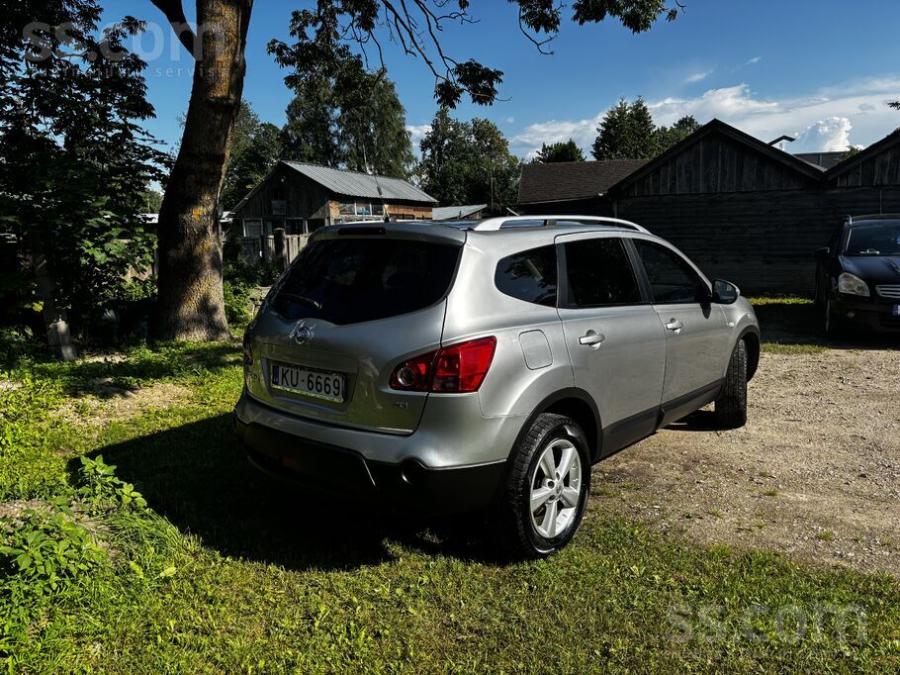 Pelēks Nissan Qashqai 2009 Jūrmala, ar dzinēja tilpumu 1.50 L un nobraukumu 252 tūkst. km par 4000 €, foto 3 vietnē AUTOMOTO.COM.LV