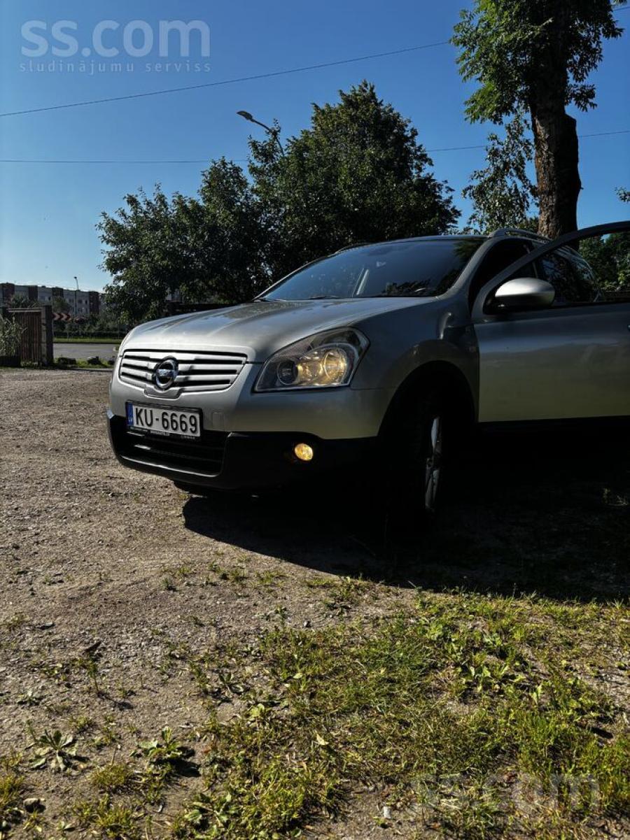 Pelēks Nissan Qashqai 2009 Jūrmala, ar dzinēja tilpumu 1.50 L un nobraukumu 252 tūkst. km par 4000 €, foto 11 vietnē AUTOMOTO.COM.LV