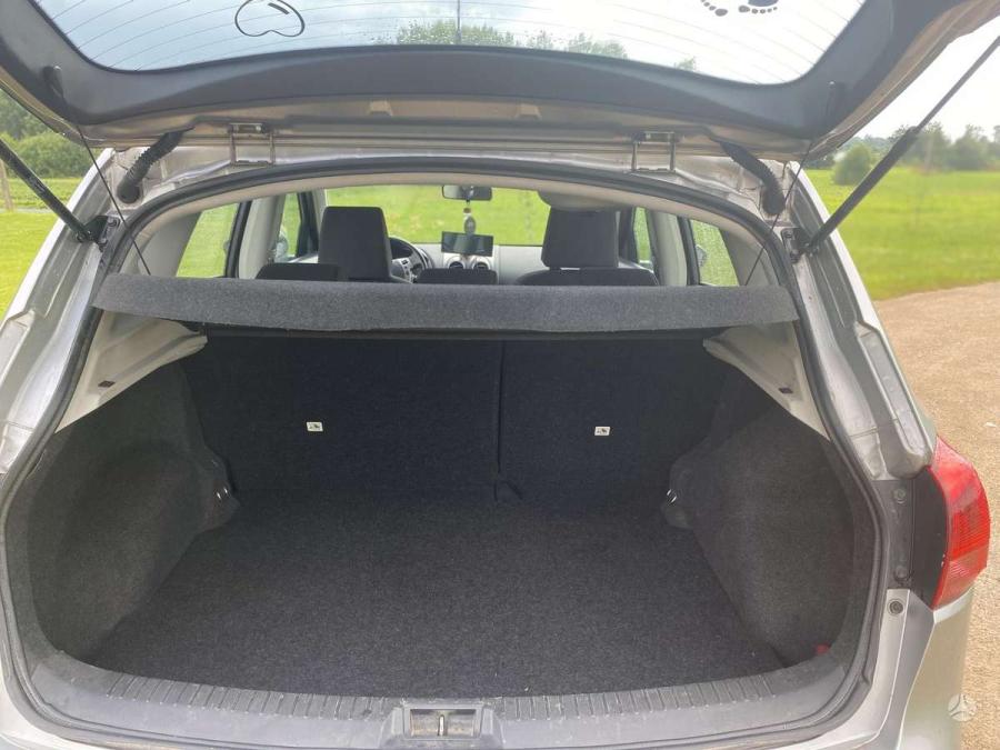 Pelēks Nissan Qashqai 2009 Viļņa, ar dzinēja tilpumu 2.00 L un nobraukumu 256 tūkst. km par 2800 €, foto 6 vietnē AUTOMOTO.COM.LV