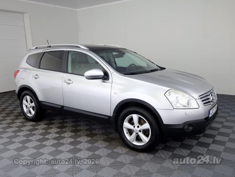 Grey Nissan Qashqai 2009 in Tallinn, with an engine capacity of 2.00 L and mileage of 317 thousand km for 2699 €, photo 1 on AUTOMOTO.COM.LV