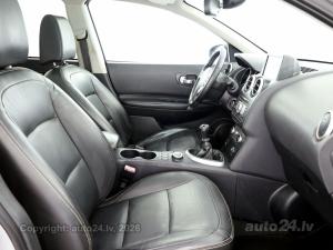 Grey Nissan Qashqai 2009 in Tallinn, with an engine capacity of 2.00 L and mileage of 317 thousand km for 2699 €, photo 7 on AUTOMOTO.COM.LV