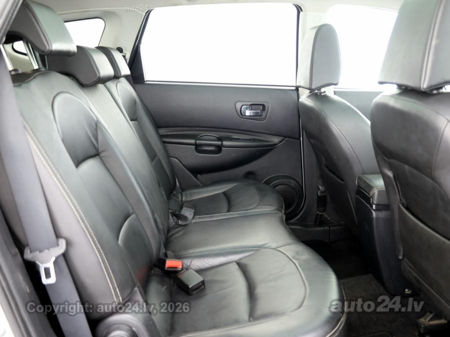 Grey Nissan Qashqai 2009 in Tallinn, with an engine capacity of 2.00 L and mileage of 317 thousand km for 2699 €, photo 8 on AUTOMOTO.COM.LV