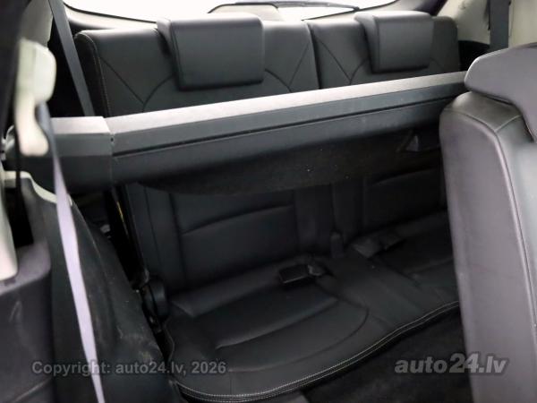Grey Nissan Qashqai 2009 in Tallinn, with an engine capacity of 2.00 L and mileage of 317 thousand km for 2699 €, photo 8 on AUTOMOTO.COM.LV