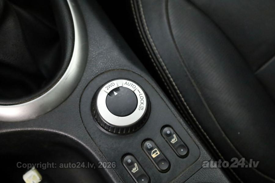 Grey Nissan Qashqai 2009 in Tallinn, with an engine capacity of 2.00 L and mileage of 317 thousand km for 2699 €, photo 12 on AUTOMOTO.COM.LV