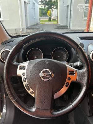 Grey Nissan Qashqai 2009 in Silute, with an engine capacity of 1.50 L and mileage of 262 thousand km for 3400 €, photo 8 on AUTOMOTO.COM.LV
