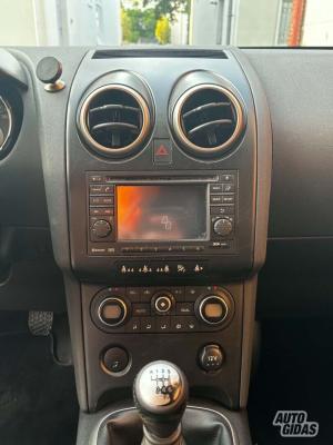 Grey Nissan Qashqai 2009 in Silute, with an engine capacity of 1.50 L and mileage of 262 thousand km for 3400 €, photo 10 on AUTOMOTO.COM.LV