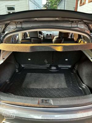 Grey Nissan Qashqai 2009 in Silute, with an engine capacity of 1.50 L and mileage of 262 thousand km for 3400 €, photo 14 on AUTOMOTO.COM.LV