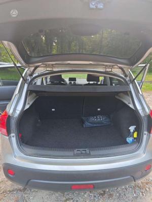 Grey Nissan Qashqai 2009 in Vilnius, with an engine capacity of 2.00 L and mileage of 193 thousand km for 4300 €, photo 17 on AUTOMOTO.COM.LV