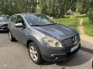 Grey Nissan Qashqai 2009 in Vilnius, with an engine capacity of 1.46 L and mileage of 225 thousand km for 1950 €, photo  on AUTOMOTO.COM.LV