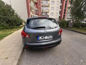 Grey Nissan Qashqai 2009 in Vilnius, with an engine capacity of 1.46 L and mileage of 225 thousand km for 1950 €, photo 6 on AUTOMOTO.COM.LV