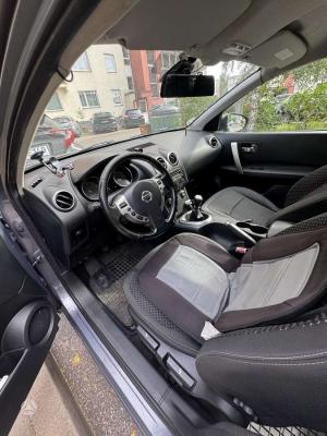 Grey Nissan Qashqai 2009 in Vilnius, with an engine capacity of 1.46 L and mileage of 225 thousand km for 1950 €, photo 8 on AUTOMOTO.COM.LV