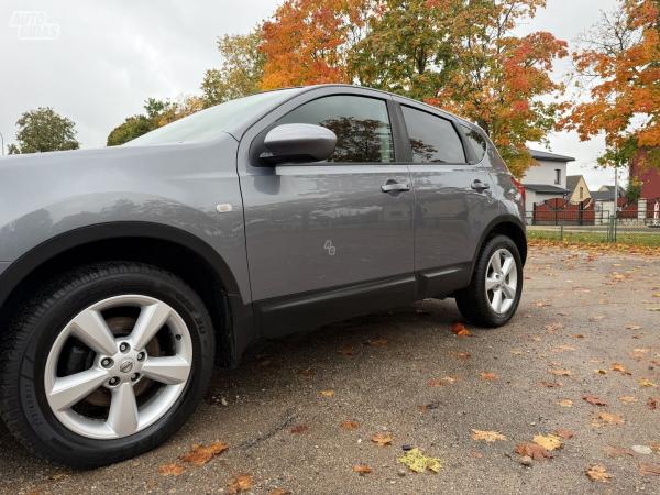 Pelēks Nissan Qashqai 2009 Kelmė, ar dzinēja tilpumu 2.00 L un nobraukumu 318 tūkst. km par 3550 €, foto 11 vietnē AUTOMOTO.COM.LV