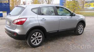 Grey Nissan Qashqai 2010 in Riga, with an engine capacity of 1.50 L and mileage of 234 thousand km for 5450 €, photo 19 on AUTOMOTO.COM.LV