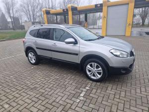Grey Nissan Qashqai 2010 in Radviliskis, with an engine capacity of 2.00 L and mileage of 22 thousand km for 4400 €, photo 4 on AUTOMOTO.COM.LV