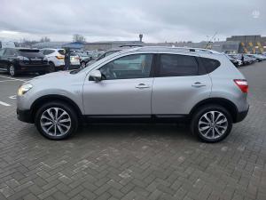 Grey Nissan Qashqai 2010 in Taurage, with an engine capacity of 2.00 L and mileage of 224 thousand km for 3700 €, photo 2 on AUTOMOTO.COM.LV
