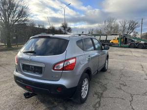 Pelēks Nissan Qashqai 2010 Marijampole, ar dzinēja tilpumu 1.46 L un nobraukumu 283 tūkst. km par 3950 €, foto 4 vietnē AUTOMOTO.COM.LV