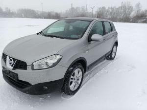 Pelēks Nissan Qashqai 2010 Marijampole, ar dzinēja tilpumu 1.46 L un nobraukumu 202 tūkst. km par 4700 €, foto  vietnē AUTOMOTO.COM.LV