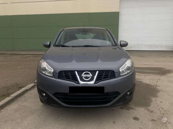Grey Nissan Qashqai 2010 in Marijampole, with an engine capacity of 1.46 L and mileage of 278 thousand km for 4199 €, photo 2 on AUTOMOTO.COM.LV