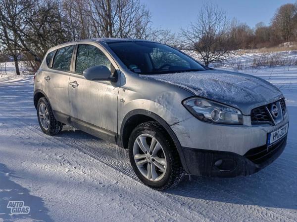 Grey Nissan Qashqai 2010 in Raseiniai, with an engine capacity of 2.00 L and mileage of 230 thousand km for 4600 €, photo 6 on AUTOMOTO.COM.LV