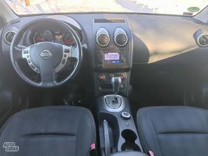 Pelēks Nissan Qashqai 2010 Raseiniai, ar dzinēja tilpumu 2.00 L un nobraukumu 230 tūkst. km par 4400 €, foto 7 vietnē AUTOMOTO.COM.LV