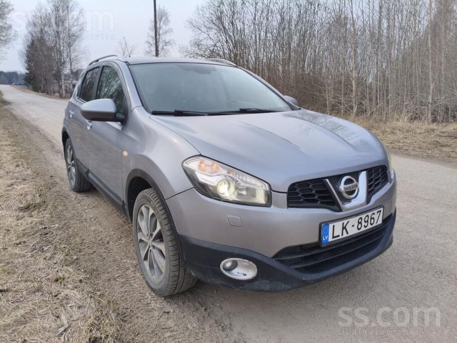 Pelēks Nissan Qashqai 2010 Rēzekne, ar dzinēja tilpumu 1.50 L un nobraukumu 278 tūkst. km par 4850 €, foto 4 vietnē AUTOMOTO.COM.LV
