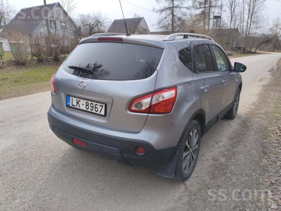 Pelēks Nissan Qashqai 2010 Rēzekne, ar dzinēja tilpumu 1.50 L un nobraukumu 278 tūkst. km par 4850 €, foto 5 vietnē AUTOMOTO.COM.LV