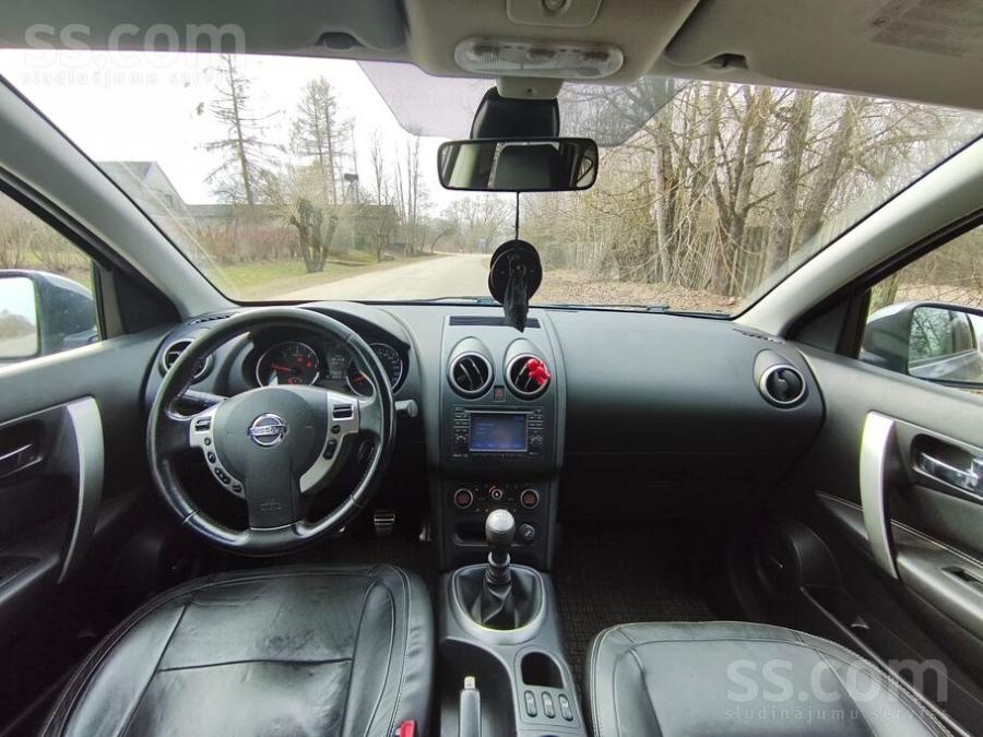Pelēks Nissan Qashqai 2010 Rēzekne, ar dzinēja tilpumu 1.50 L un nobraukumu 278 tūkst. km par 4850 €, foto 6 vietnē AUTOMOTO.COM.LV