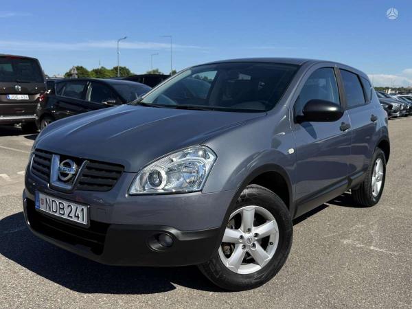 Grey Nissan Qashqai 2010 in Vilnius, with an engine capacity of 1.60 L and mileage of 238 thousand km for 4590 €, photo 3 on AUTOMOTO.COM.LV