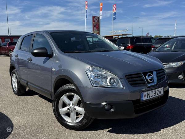 Grey Nissan Qashqai 2010 in Vilnius, with an engine capacity of 1.60 L and mileage of 238 thousand km for 4590 €, photo 5 on AUTOMOTO.COM.LV