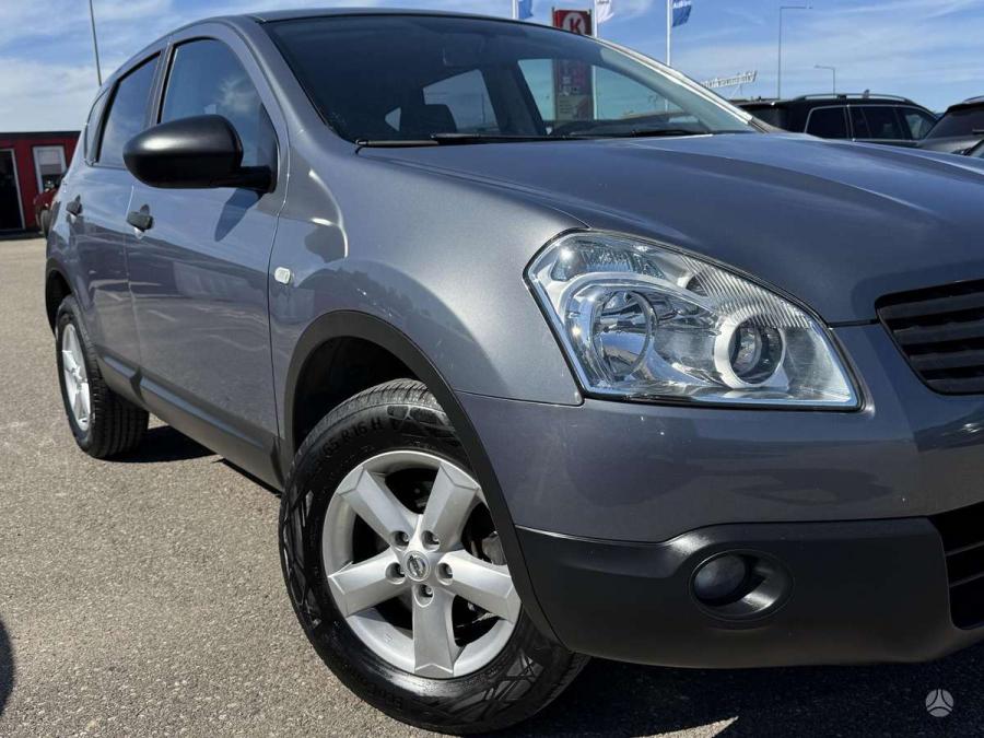 Pelēks Nissan Qashqai 2010 Viļņa, ar dzinēja tilpumu 1.60 L un nobraukumu 238 tūkst. km par 4590 €, foto 7 vietnē AUTOMOTO.COM.LV