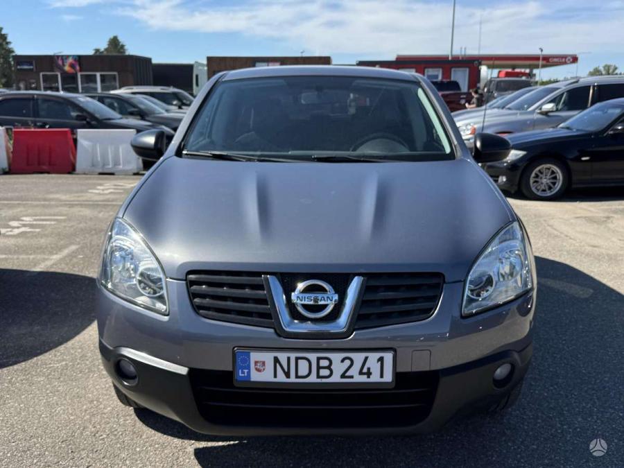 Pelēks Nissan Qashqai 2010 Viļņa, ar dzinēja tilpumu 1.60 L un nobraukumu 238 tūkst. km par 4590 €, foto 8 vietnē AUTOMOTO.COM.LV