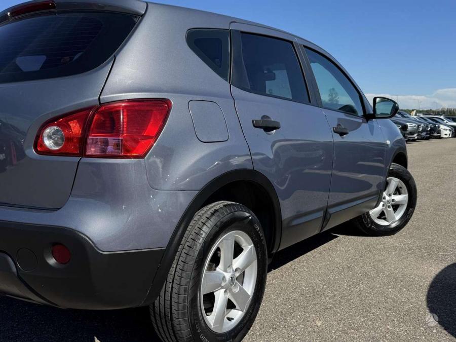 Pelēks Nissan Qashqai 2010 Viļņa, ar dzinēja tilpumu 1.60 L un nobraukumu 238 tūkst. km par 4590 €, foto 11 vietnē AUTOMOTO.COM.LV