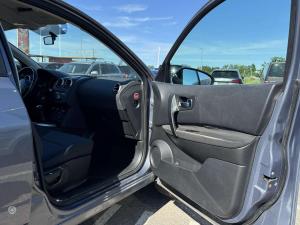 Pelēks Nissan Qashqai 2010 Viļņa, ar dzinēja tilpumu 1.60 L un nobraukumu 238 tūkst. km par 4590 €, foto 19 vietnē AUTOMOTO.COM.LV