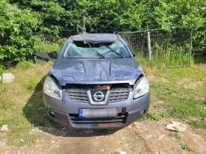 Pelēks Nissan Qashqai 2010 Viļņa, ar dzinēja tilpumu 2.00 L un nobraukumu 200 tūkst. km par 850 €, foto 3 vietnē AUTOMOTO.COM.LV