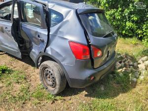 Pelēks Nissan Qashqai 2010 Viļņa, ar dzinēja tilpumu 2.00 L un nobraukumu 200 tūkst. km par 850 €, foto 5 vietnē AUTOMOTO.COM.LV