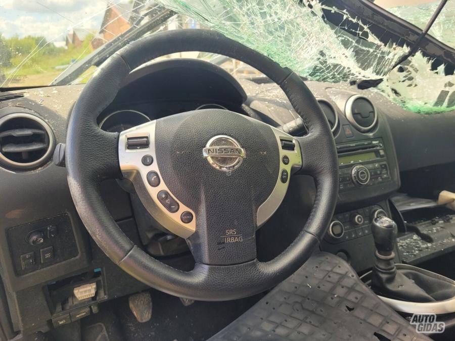Pelēks Nissan Qashqai 2010 Viļņa, ar dzinēja tilpumu 2.00 L un nobraukumu 200 tūkst. km par 850 €, foto 7 vietnē AUTOMOTO.COM.LV