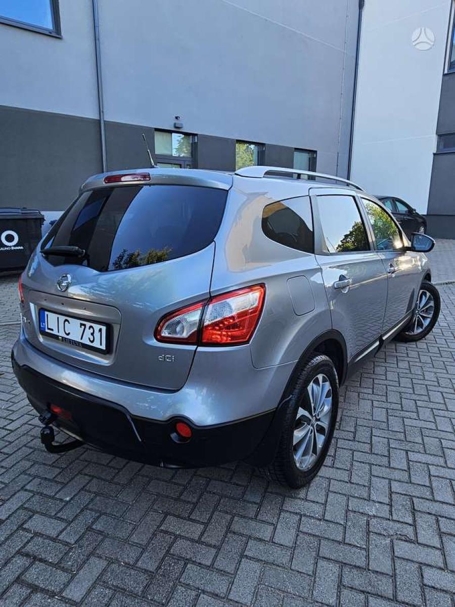 Pelēks Nissan Qashqai 2010 Kaišiadorys, ar dzinēja tilpumu 2.00 L un nobraukumu 330 tūkst. km par 4599 €, foto 4 vietnē AUTOMOTO.COM.LV