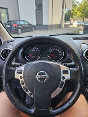 Pelēks Nissan Qashqai 2010 Kaišiadorys, ar dzinēja tilpumu 2.00 L un nobraukumu 330 tūkst. km par 4599 €, foto 24 vietnē AUTOMOTO.COM.LV