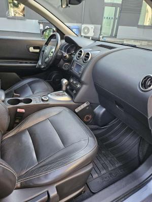 Pelēks Nissan Qashqai 2010 Kaišiadorys, ar dzinēja tilpumu 2.00 L un nobraukumu 330 tūkst. km par 4599 €, foto 36 vietnē AUTOMOTO.COM.LV