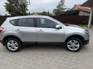 Grey Nissan Qashqai 2010 in Vievis, with an engine capacity of 2.00 L and mileage of 152 thousand km for 4300 €, photo 5 on AUTOMOTO.COM.LV