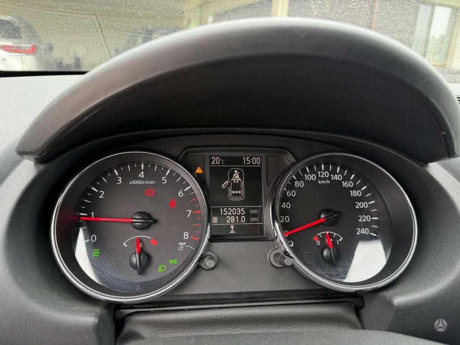 Grey Nissan Qashqai 2010 in Vievis, with an engine capacity of 2.00 L and mileage of 152 thousand km for 4300 €, photo 11 on AUTOMOTO.COM.LV