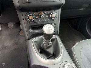 Grey Nissan Qashqai 2010 in Vievis, with an engine capacity of 2.00 L and mileage of 152 thousand km for 4300 €, photo 15 on AUTOMOTO.COM.LV